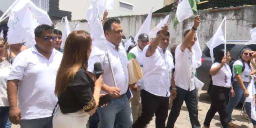 Dirigente vecinal presenta su candidatura a la Alcaldía cruceña